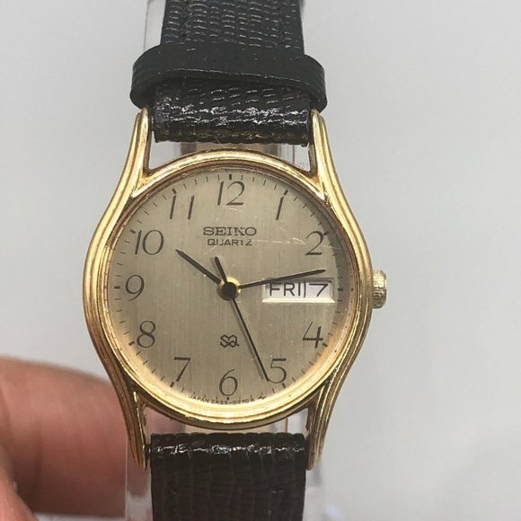 Seiko | Accessories | Seiko Watch Women Gold Tone Date Window Leather Band New Battery 75 | Poshmark